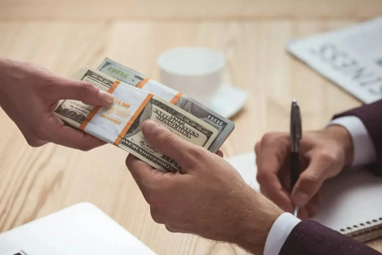 Lương net là gì? Lương gross và lương net khác nhau như thế nào?